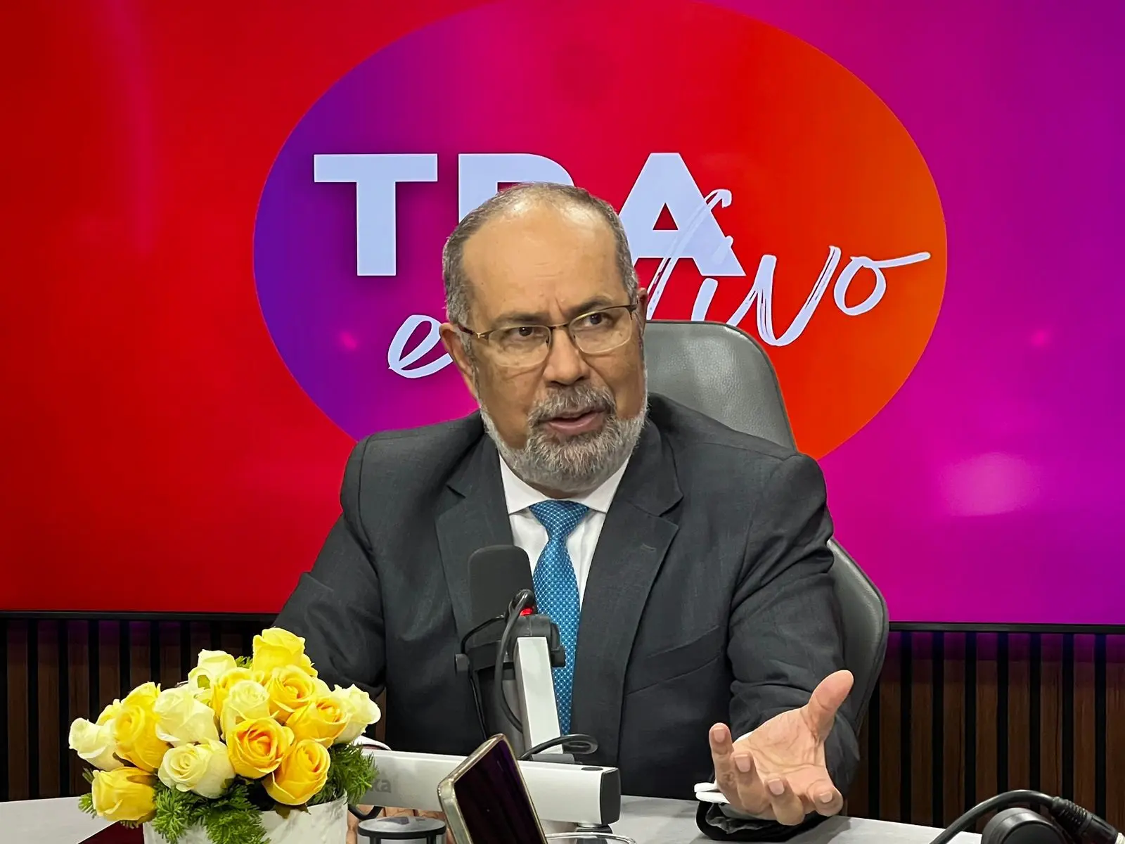 Entrevista a Jose Delio Ares en Teleradio America – Familia Ares Garcia